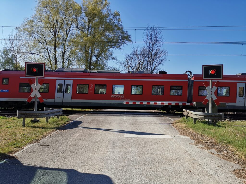 Erneuerung Bahnübergang Moosham in km 53,868 Strecke 5500 München ...